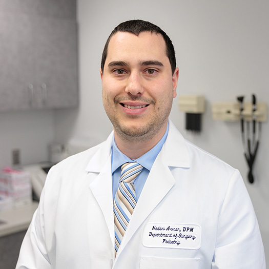 Nadav Avner, DPM, AACFAS | GW Medical Faculty Associates